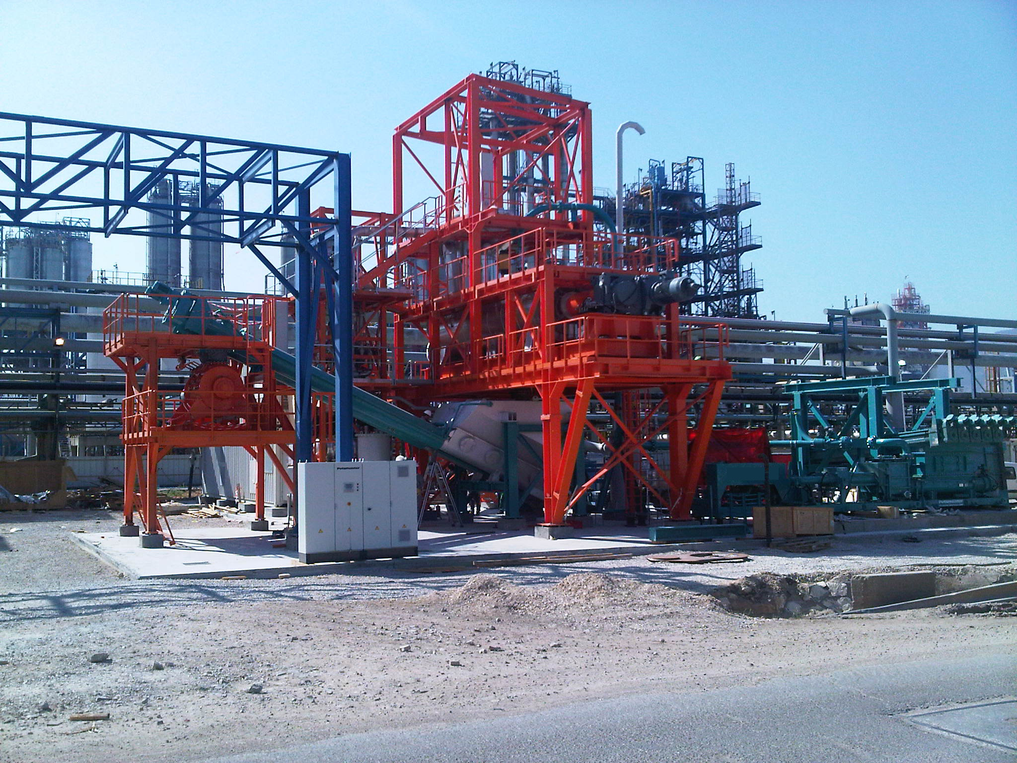 Remediation of refinery waste - econ industries services GmbH